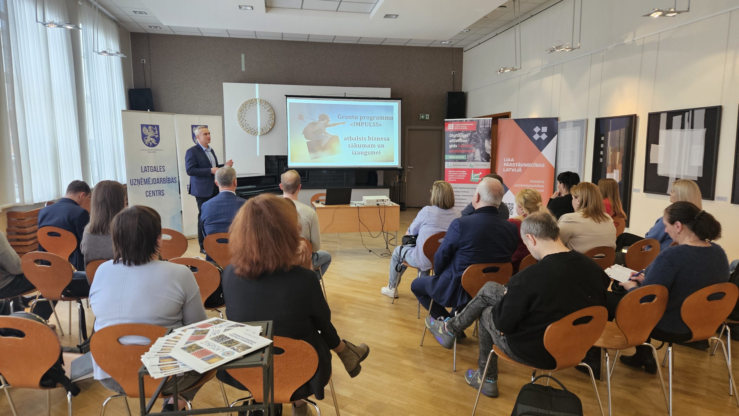 Augšdaugavas novada uzņēmēji tikās informatīvajos pasākumos par ...